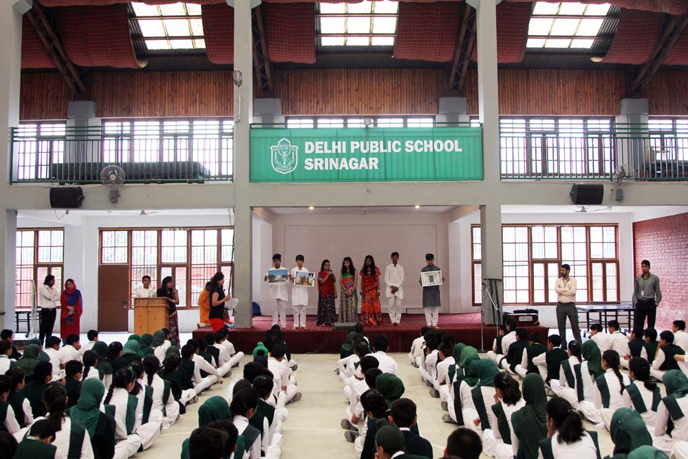 Choithram School, Indore students visit to our school - Delhi Public ...